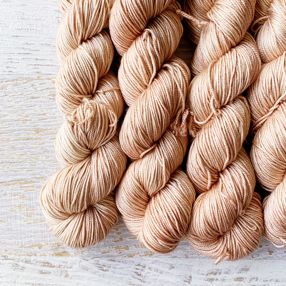 Skein Artisan Hand-Dyed Yarn and Fibre