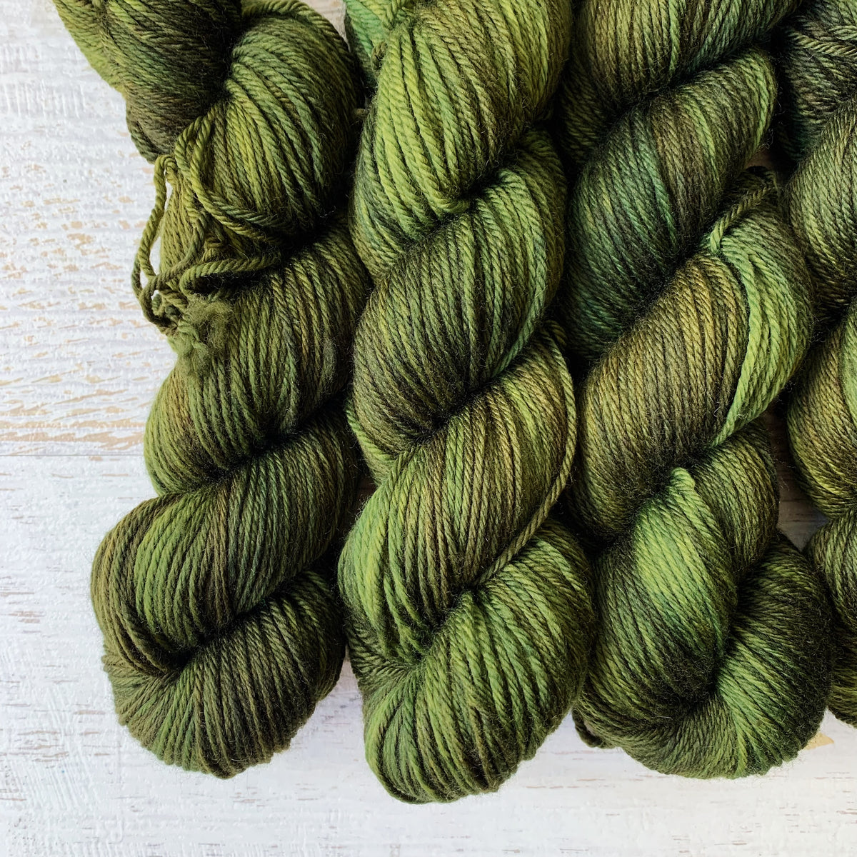 Skein Artisan Hand-Dyed Yarn and Fibre