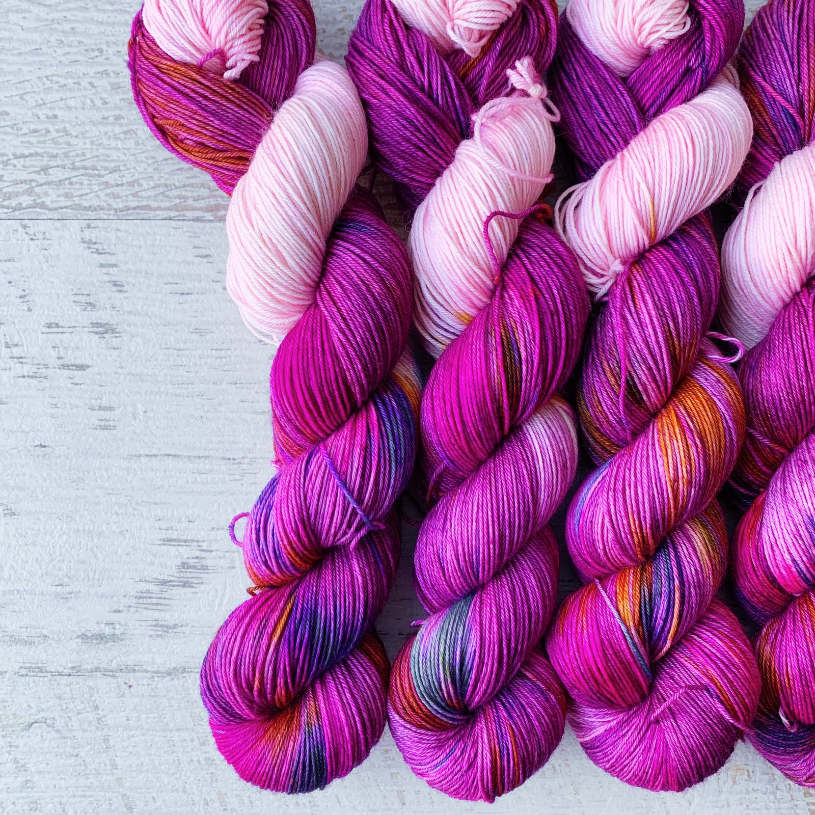 Skein Artisan Hand-Dyed Yarn and Fibre