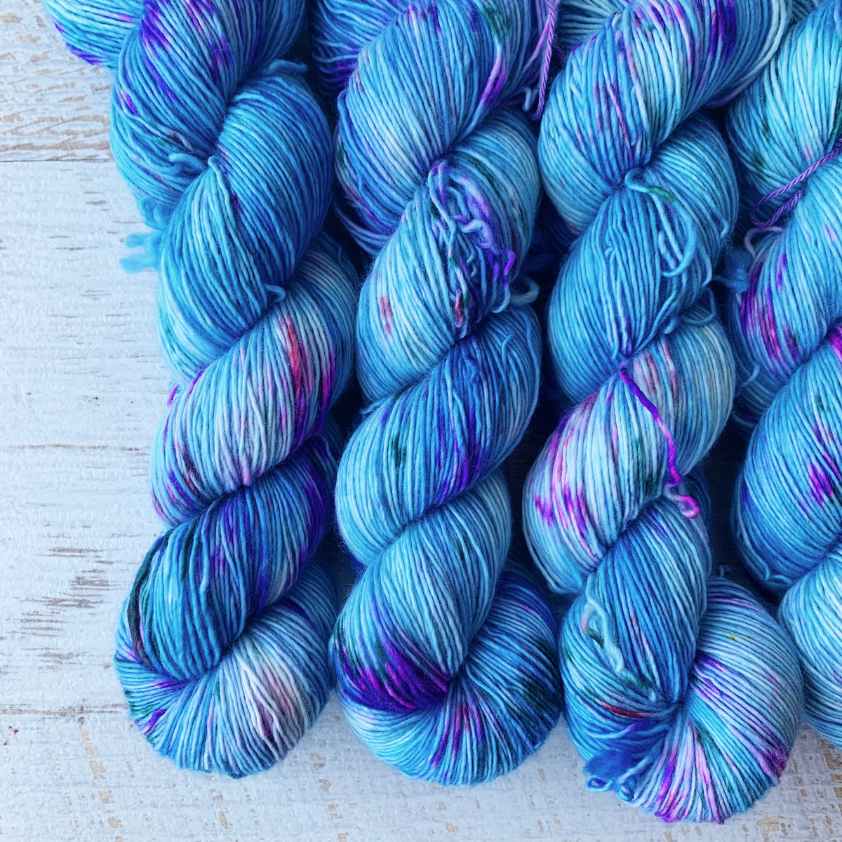 Skein Artisan Hand-Dyed Yarn and Fibre