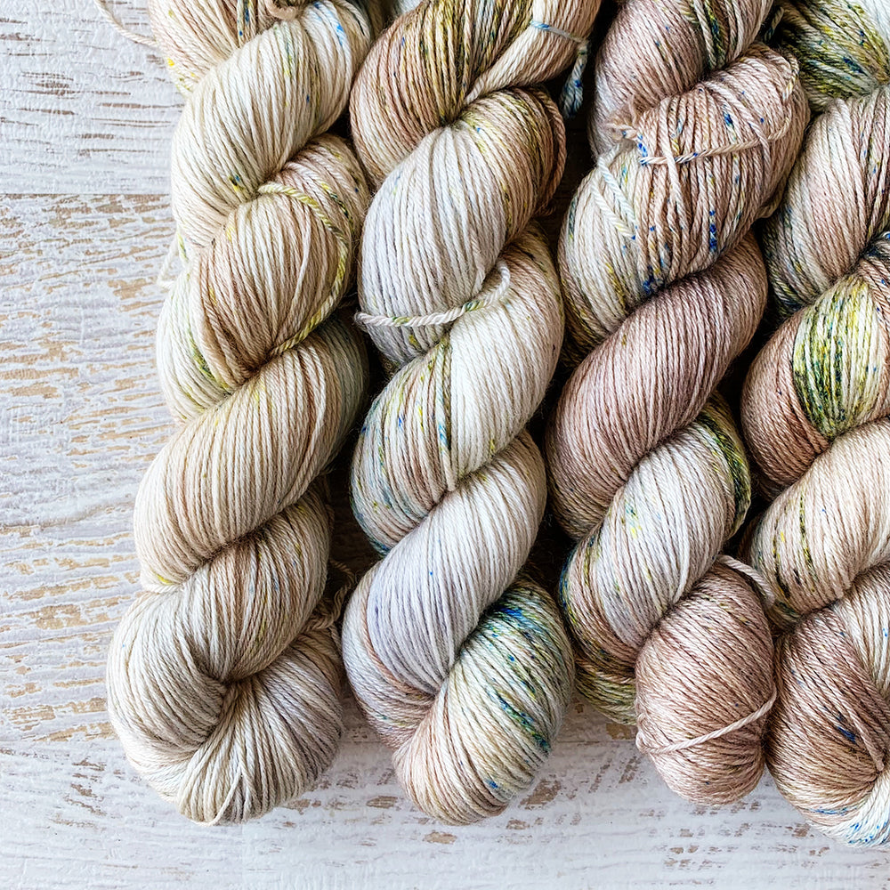 Skein Artisan Hand-Dyed Yarn and Fibre