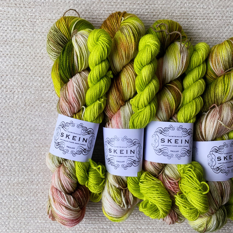 Skein Artisan Hand-Dyed Yarn and Fibre