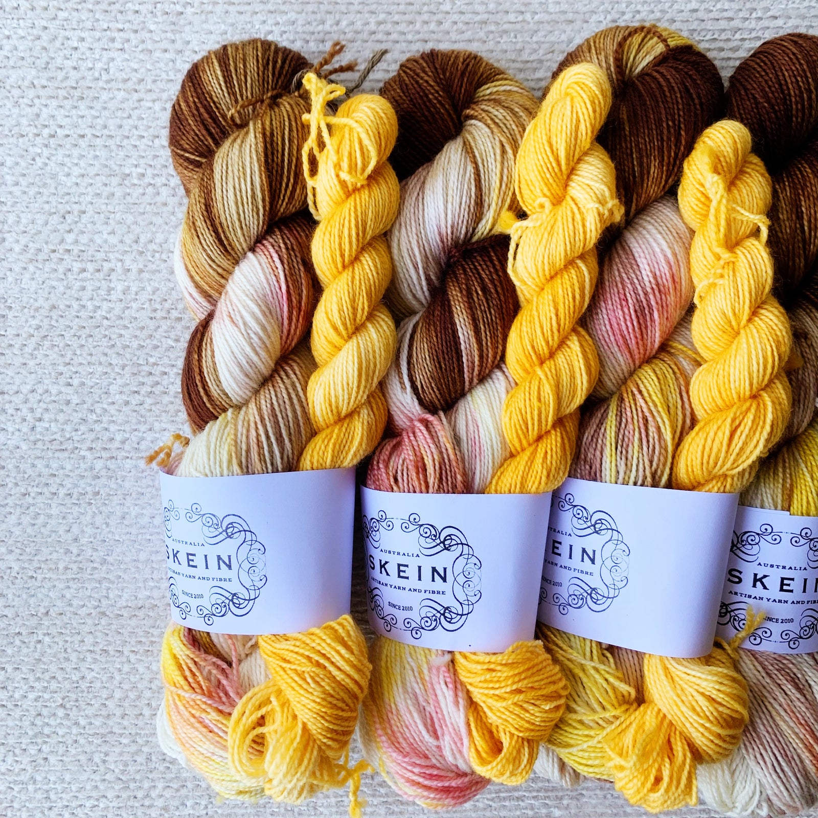 Skein Artisan Hand-Dyed Yarn and Fibre